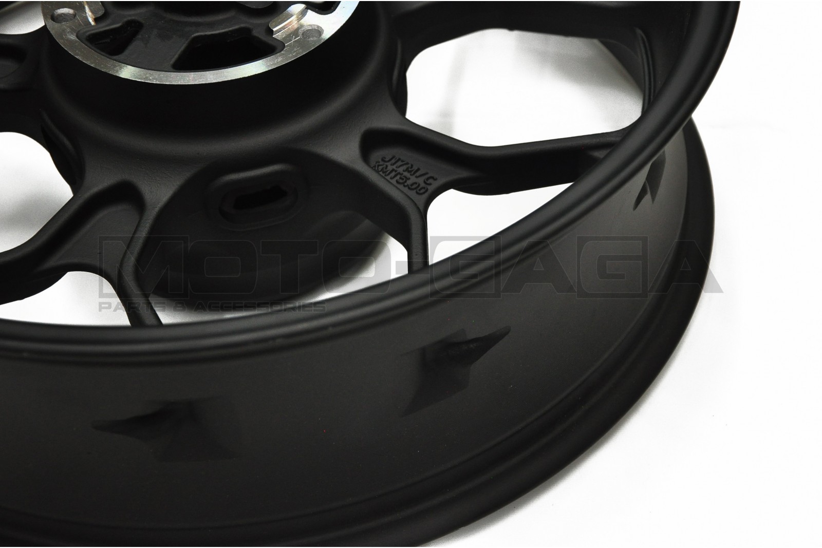 Yamaha YZF-R25/R3 5" Wide Rear Rim Conversion